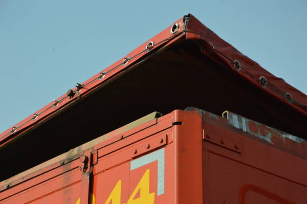 Home - Hertsens Transport - Als het om correcte service gaat